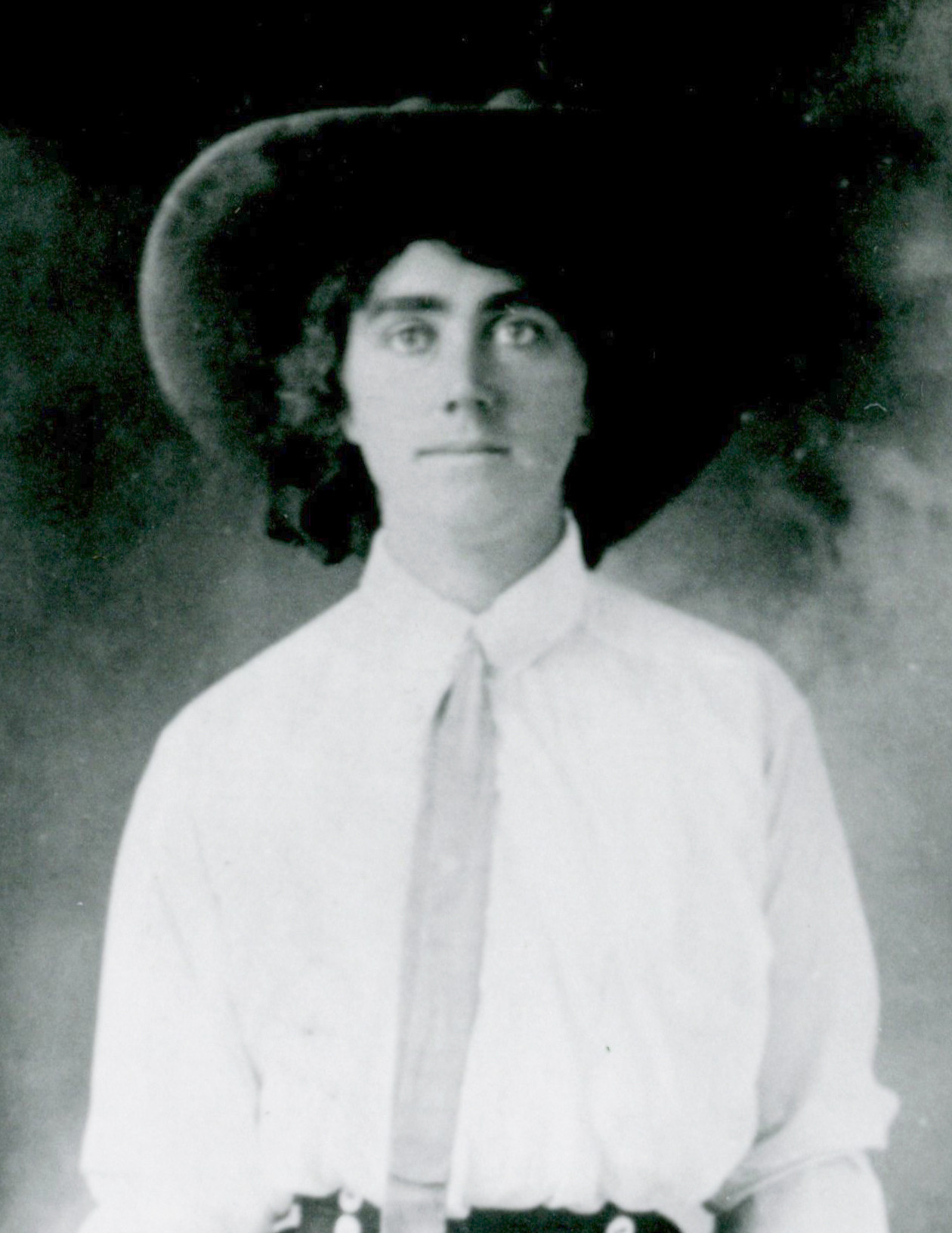 Contestant, Helen Bowen | Cheyenne Frontier Days Hall of Fame