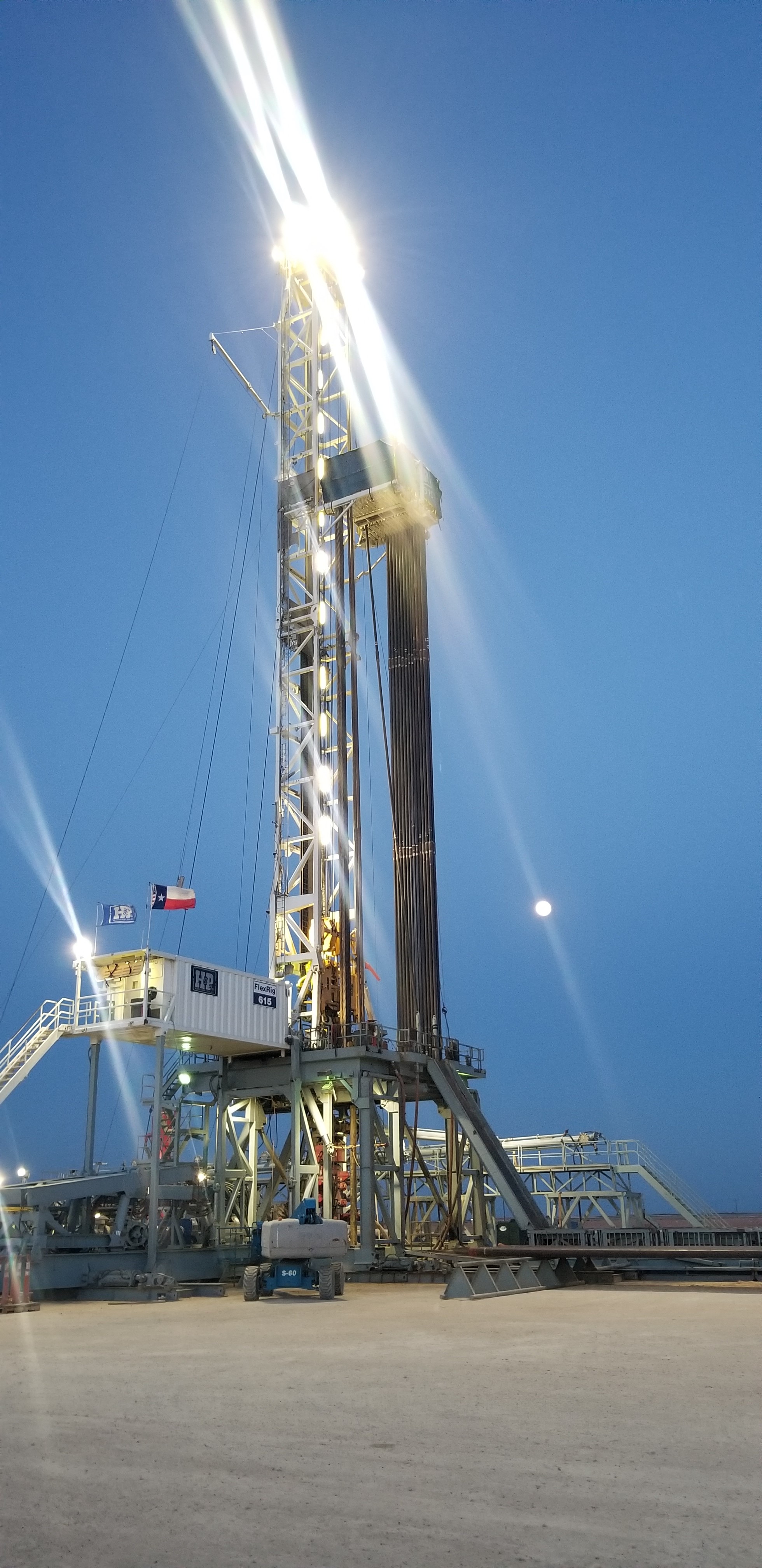 Land Rig Photos | Hunter Drilling