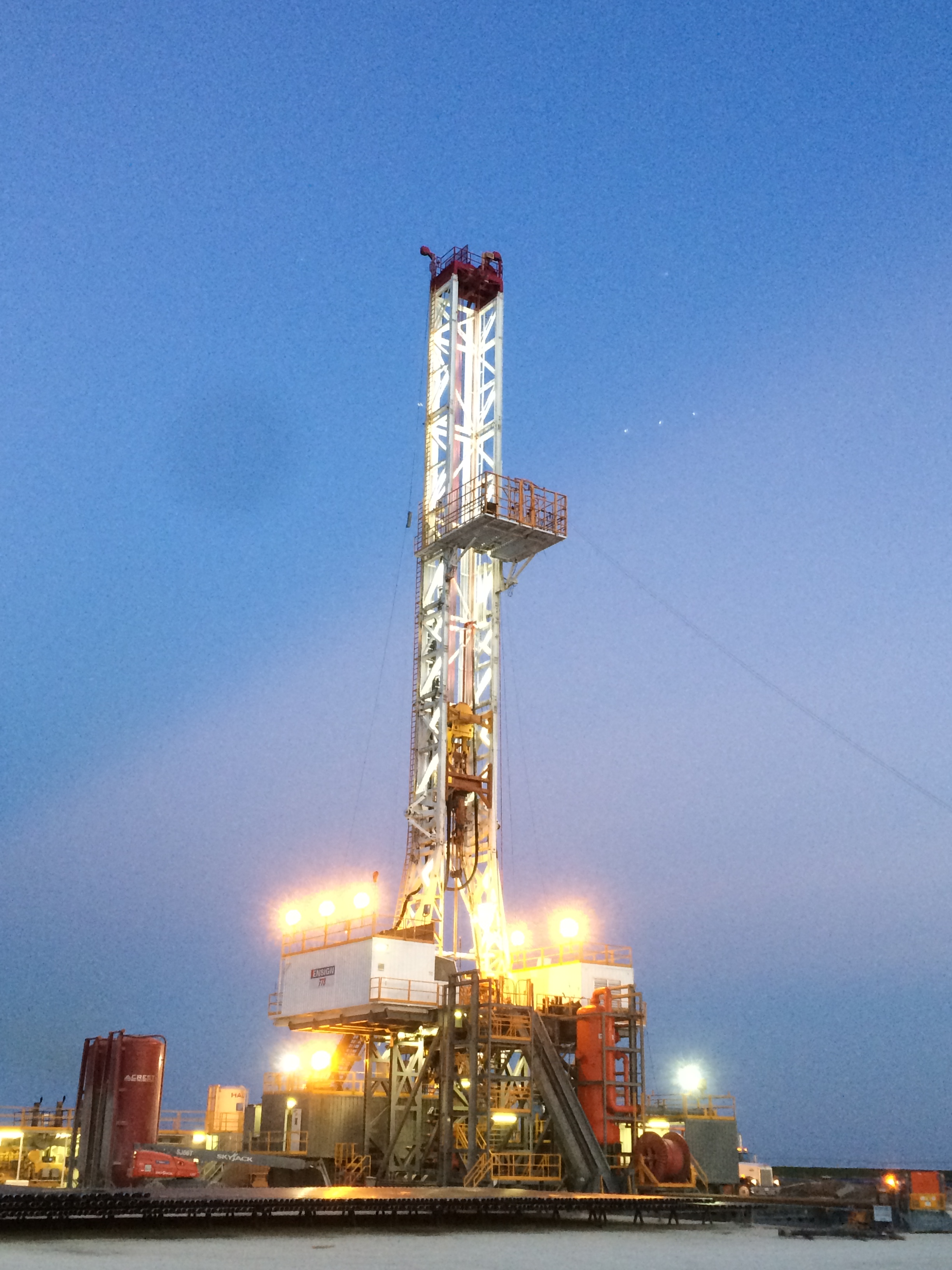 Land Rig Photos | Hunter Drilling