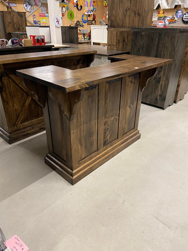 Amish Wrap Around Bar | Lucan Architectural