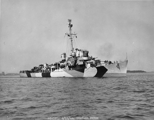 Buckley-class destroyer escort USS Osmus DE-701 | Model Monkey