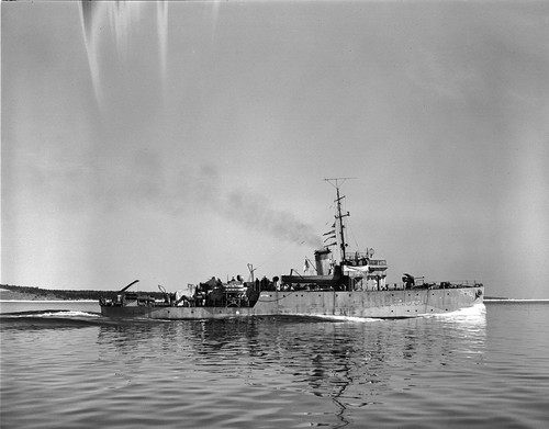 Bangor-class minesweeper HMCS Fort William J311 | Model Monkey