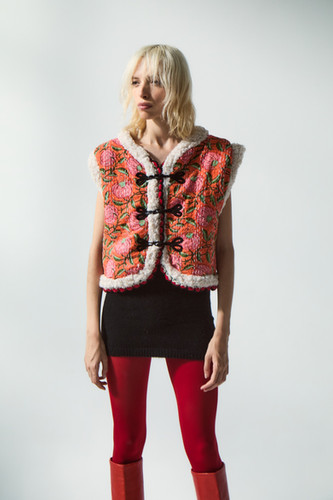 Alice Vest | website