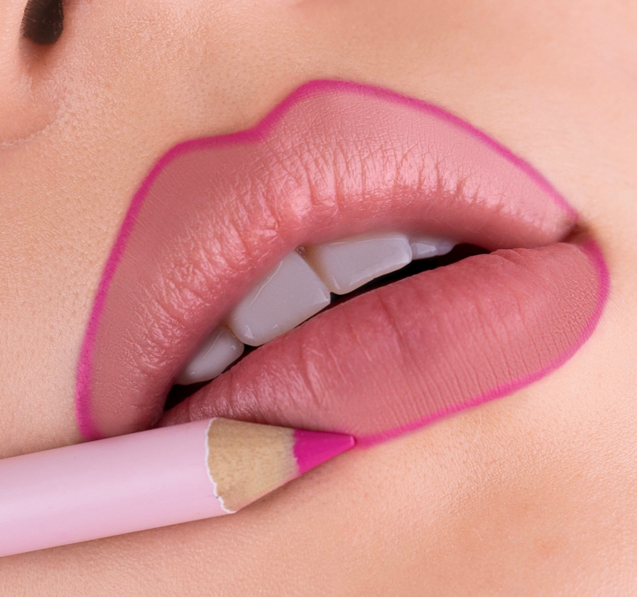lapiz-para-labios-pink-up-pkll23