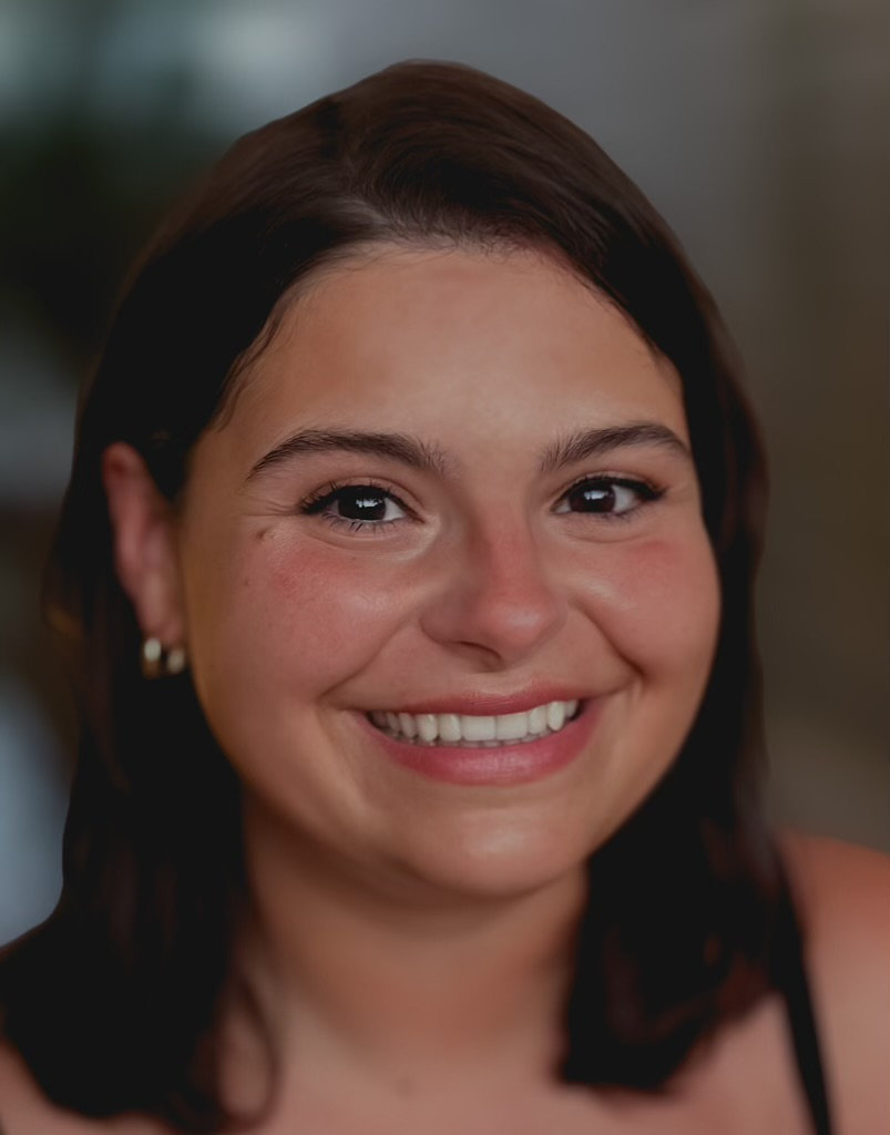 Carli Collis-Naquin | rivertown-theaters