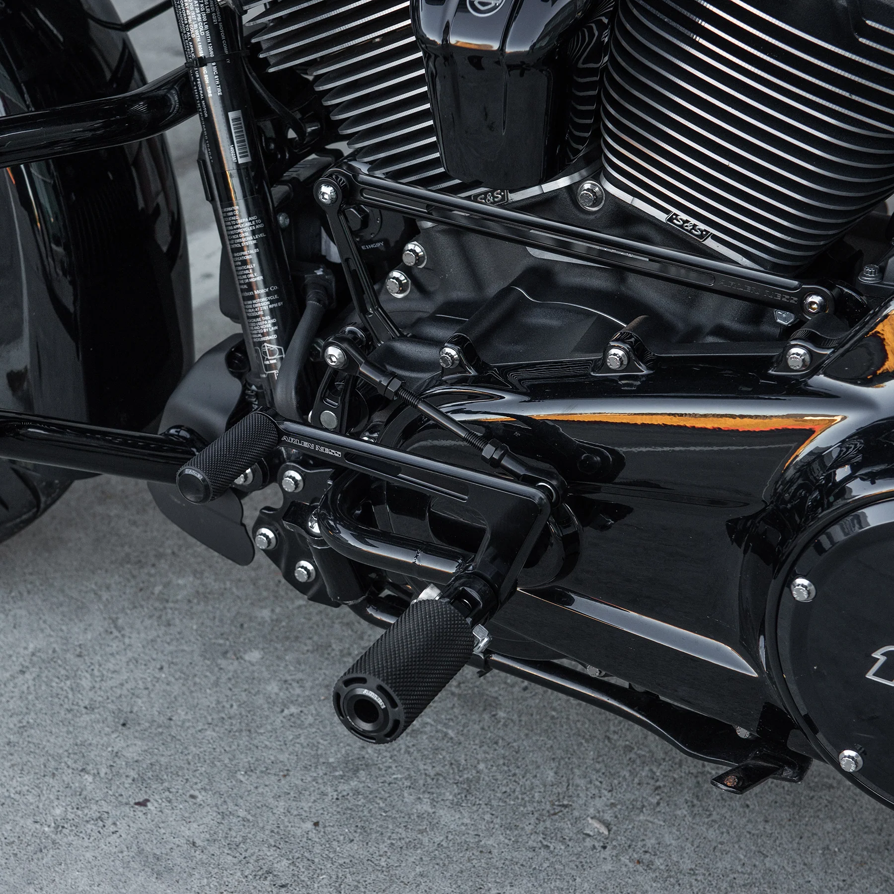 Arlen Ness Bagger Mid Control Kit | Brand X Speedshop