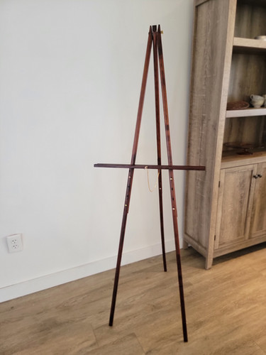 Wooden Easel | Cedar and Sage