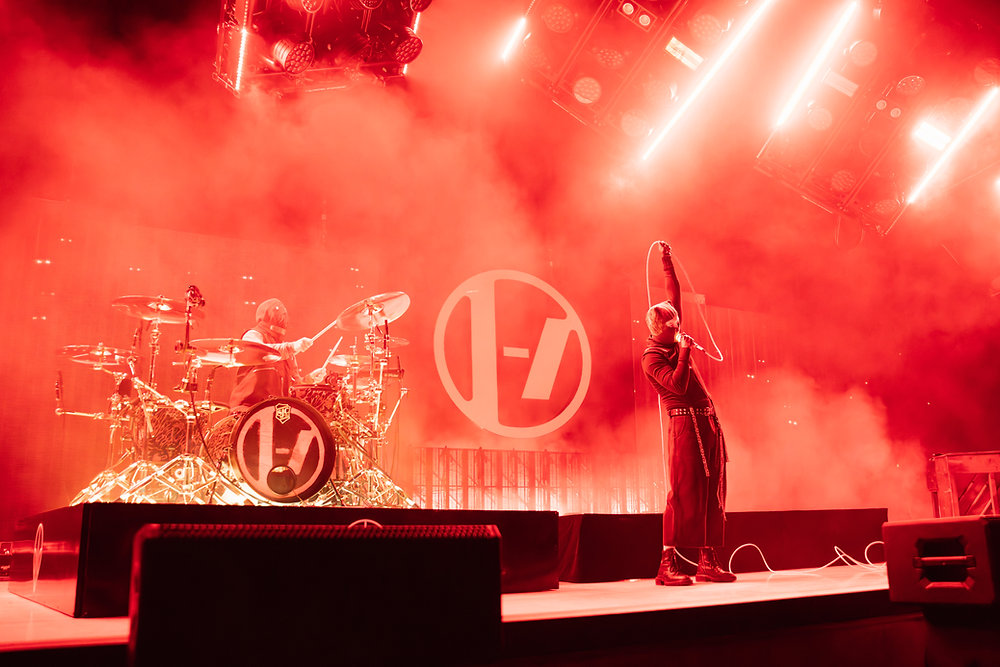 Twenty One Pilots Live Shows Make Traveling Over 1,000 Miles Worth It
