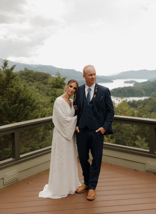 Wedding Venue | Blue Mountanya-the Resort | Watauga Lake, Butler, TN.