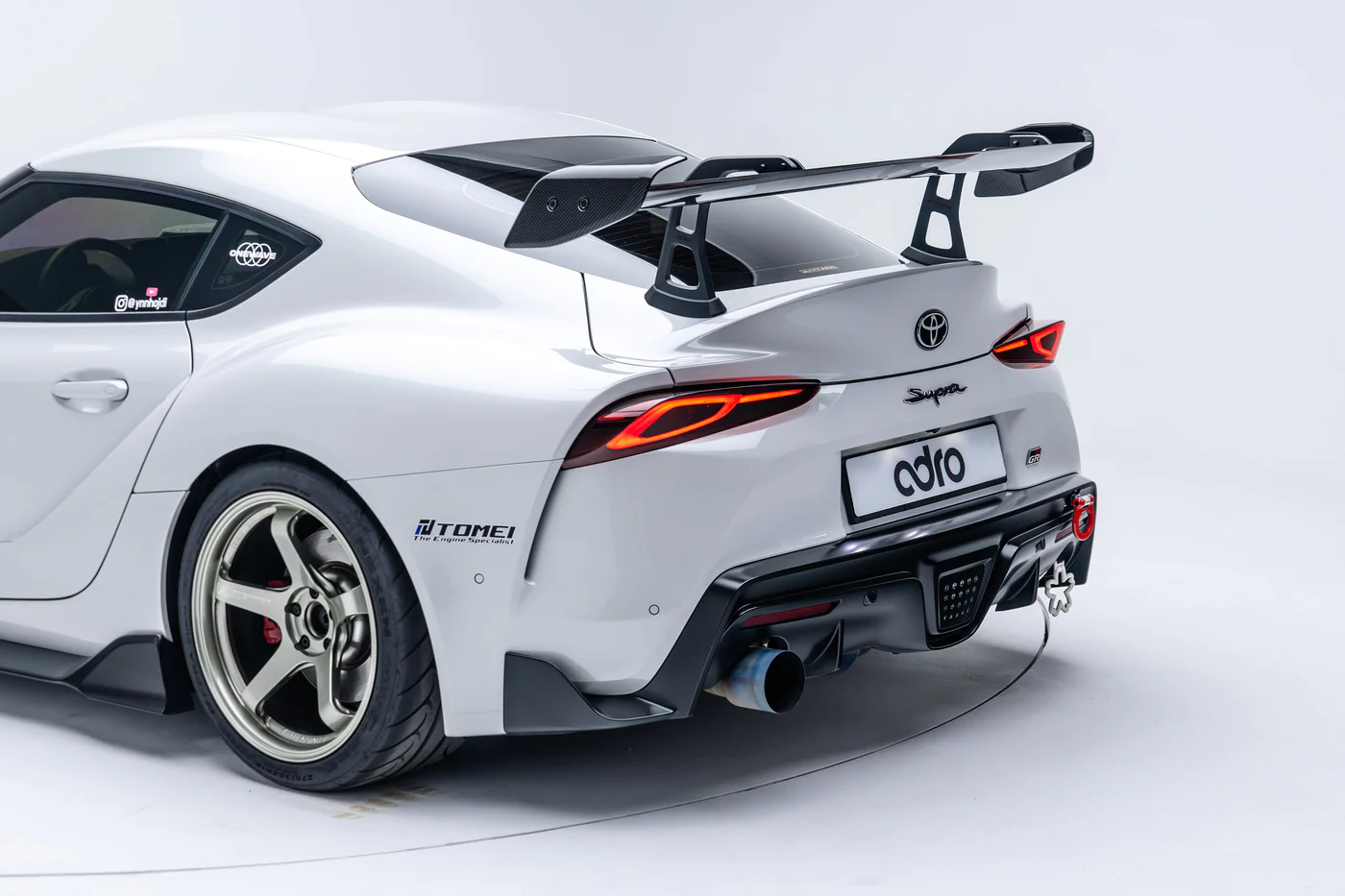 ADRO - A90 Toyota Supra AT-R2 V2 Upright