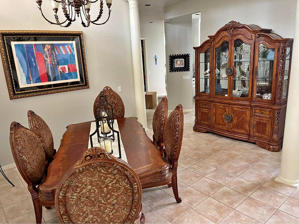 Michael Amini "Excelsior" Dining Set | Principitos Furnitur