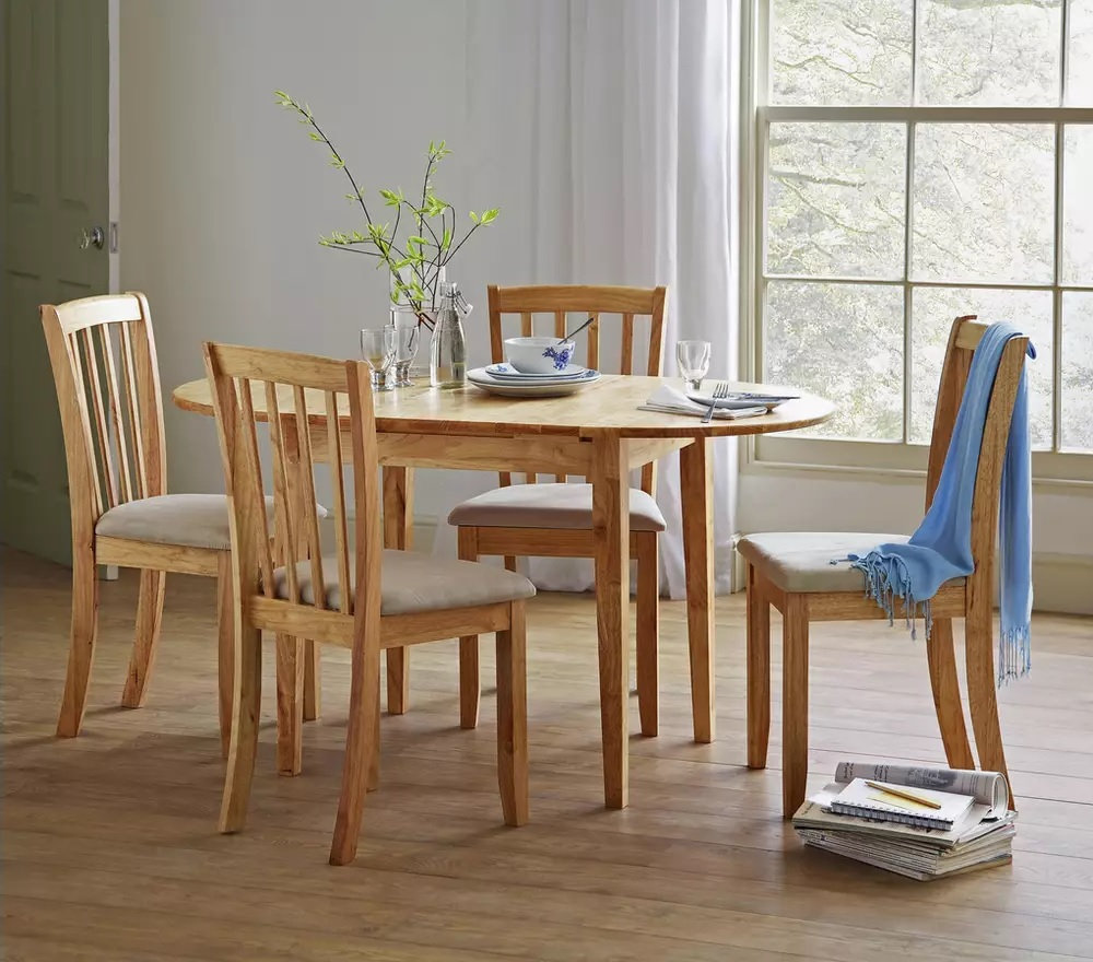 Banbury Solid Wood Extending Table & 4 Chairs