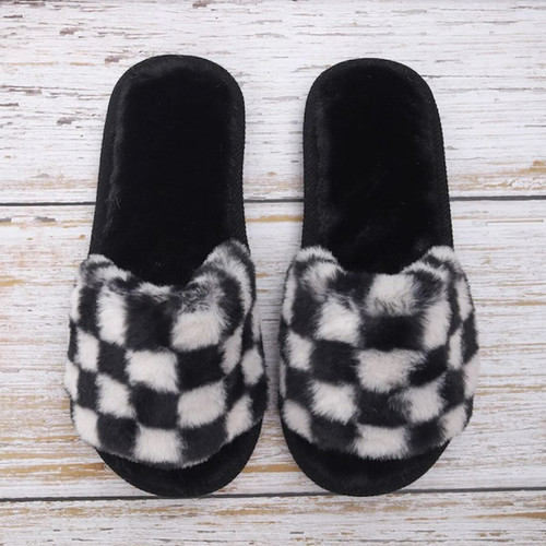 Checkered Fluffy Slippers | RaceChex