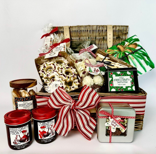 The Gourmet Festive Hamper (14items) | thelimetreecafe