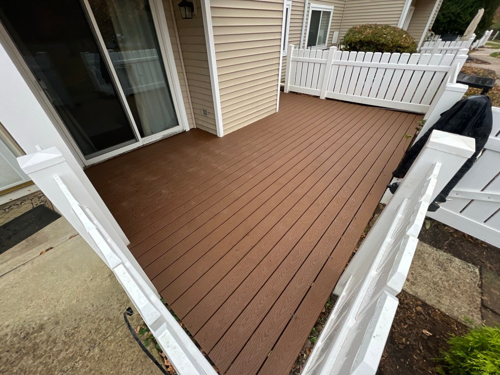 Floating Deck Trex Select Saddle Decking