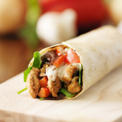 Box Lunch Wrap de Pollo (con ensalada, bebida y postre) | Chefexpress