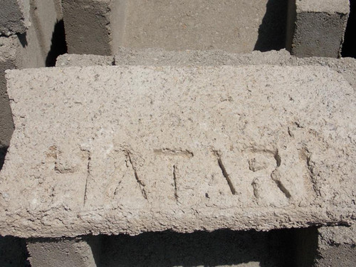 Hatari Signs | website