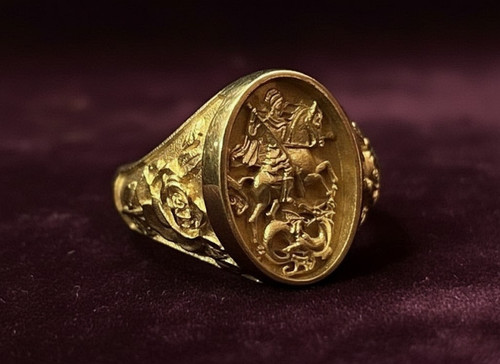 9ct Yellow Gold St George Ring | A&B Christie