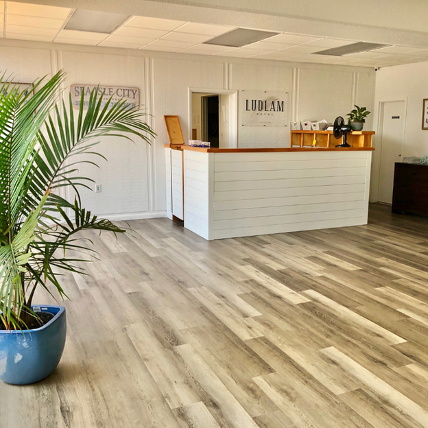 LUDLAM HOTEL | Shorebreak