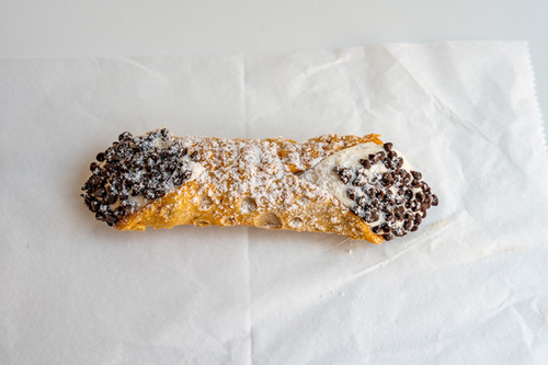 Small cannoli by the dozen | Yori's Bakery