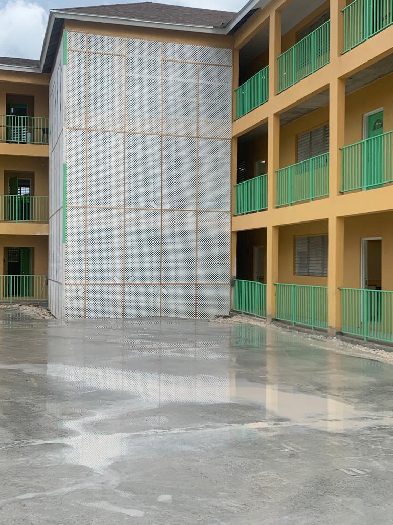 Contractor transforms T. A. Thompson for new school year