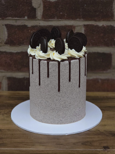 Cookies & Cream | Valkyrie Cakes