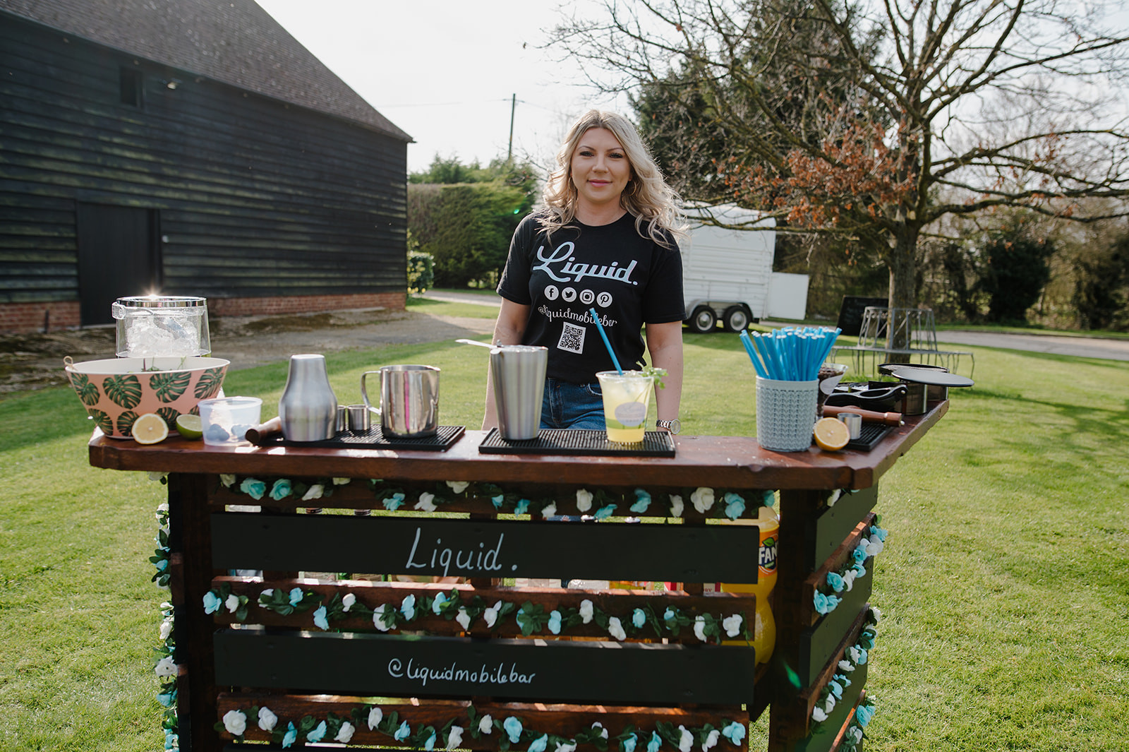 Pop Up Bars | Liquid Mobile Bar