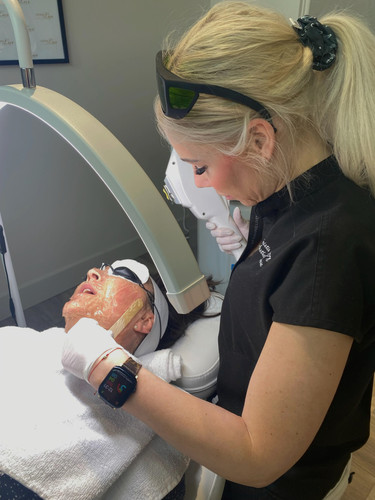 IPL Photo Facial Full Face 3 Treatment Package | DermaLux Medical Aes