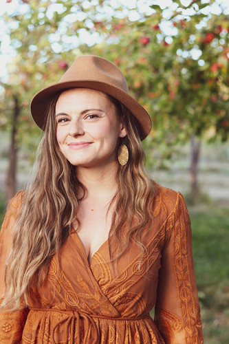 Daisy Bell | Butterflies & Banjos