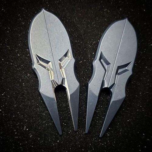 Blue-Grey Anodized Aluminum Warrior Divot Tool | Twotalentsdesign