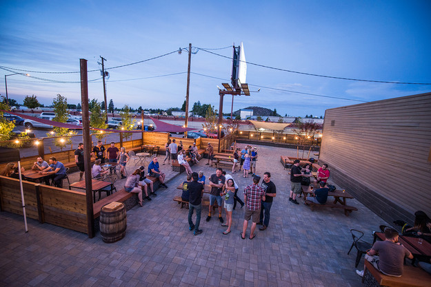 PUB | Silver Moon Brewing | Bend, Oregon