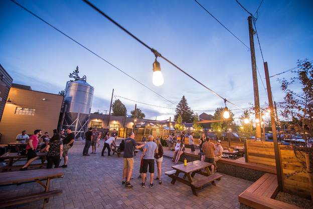 PUB | Silver Moon Brewing | Bend, Oregon