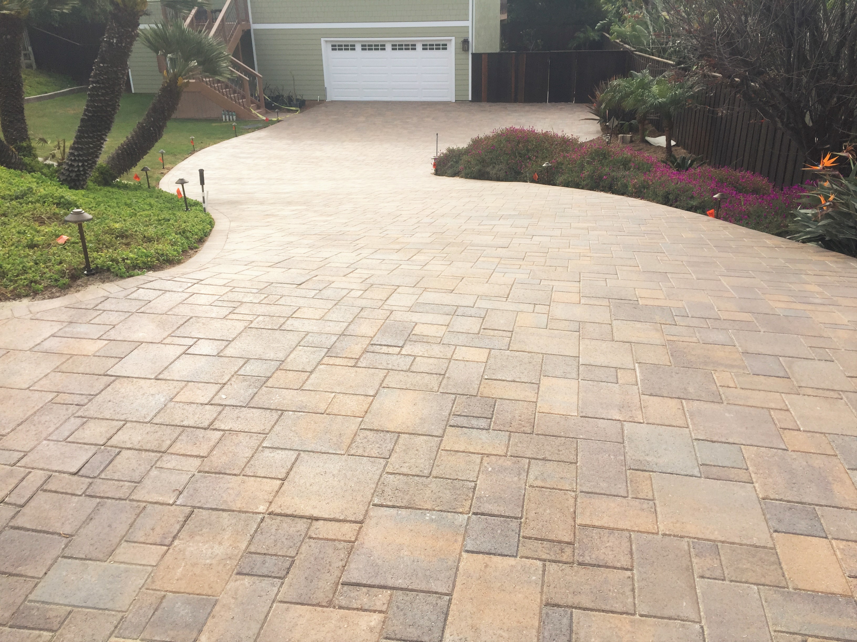 River Rock Outscape | Gallery