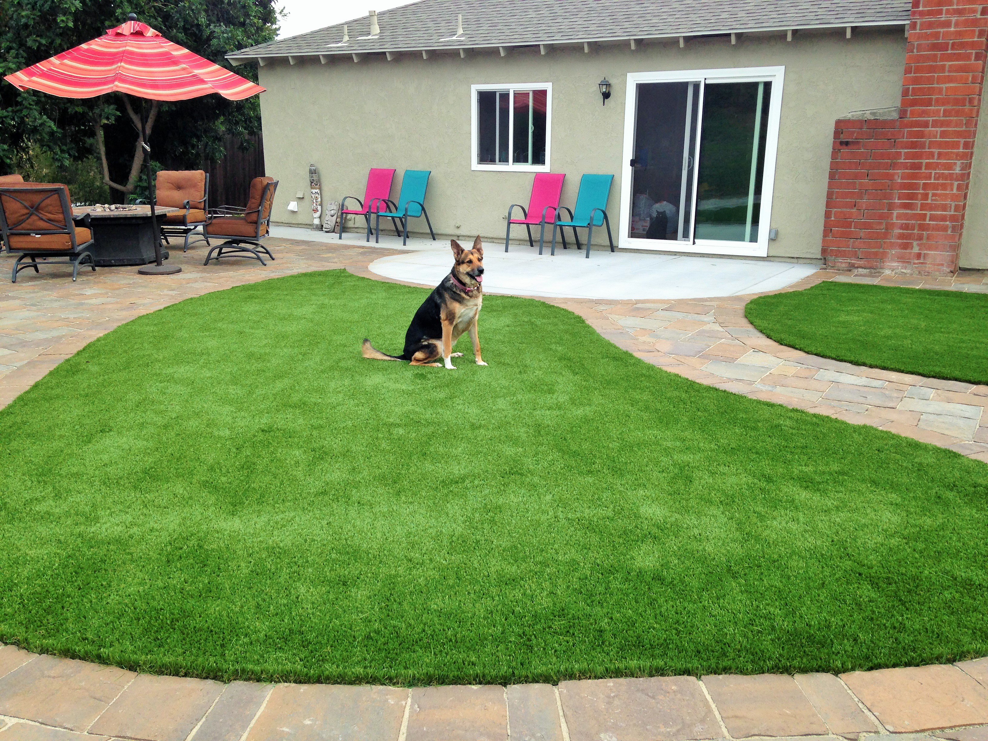 River Rock Outscape | Gallery