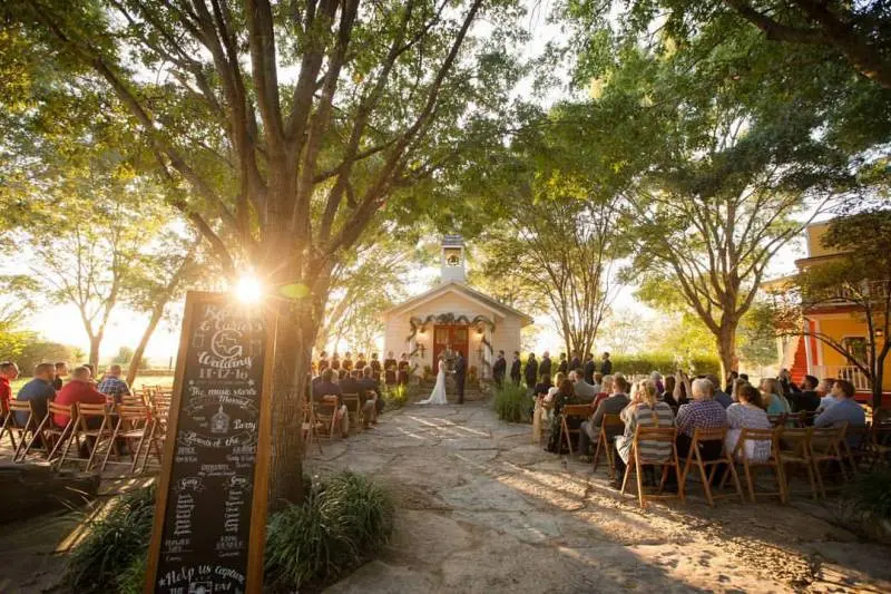 Lodging | Moon River Ranch