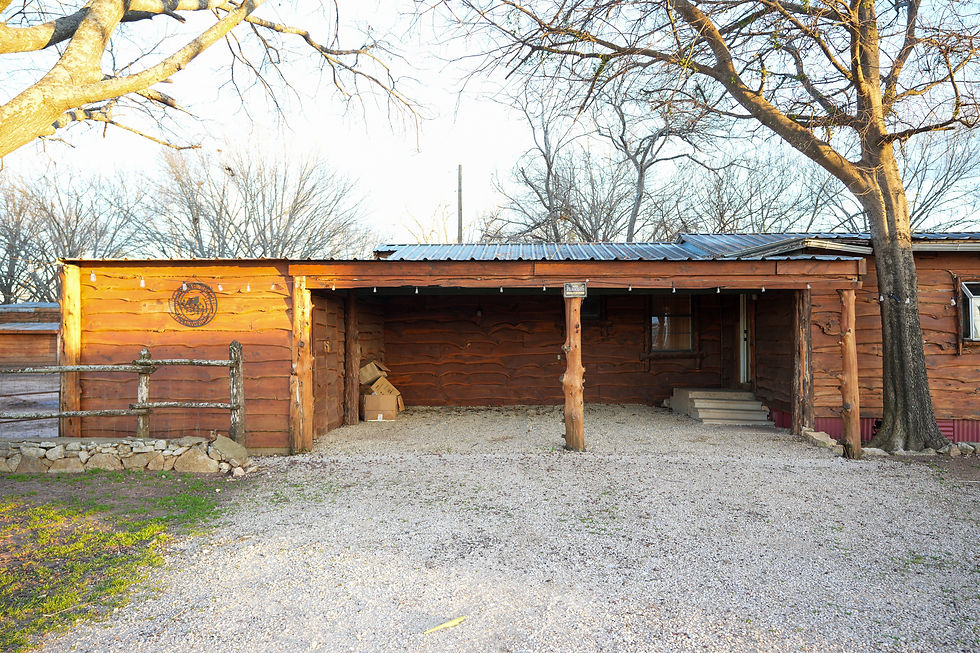 Animal Safari & Events Venue in Waco Texas | Moon River Ranch
