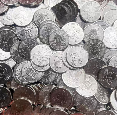 Silver gashapon machine tokens, coins -1cm | Weavey Studio