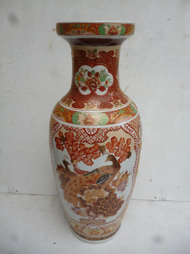 Large Chinese ceramic vase | Antique Effects
