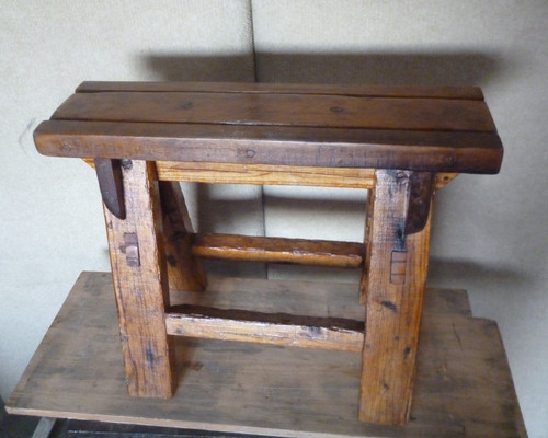 Small rustic saw horse | Antique Effects