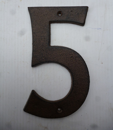 Rustic cast iron number five | Antique Effects