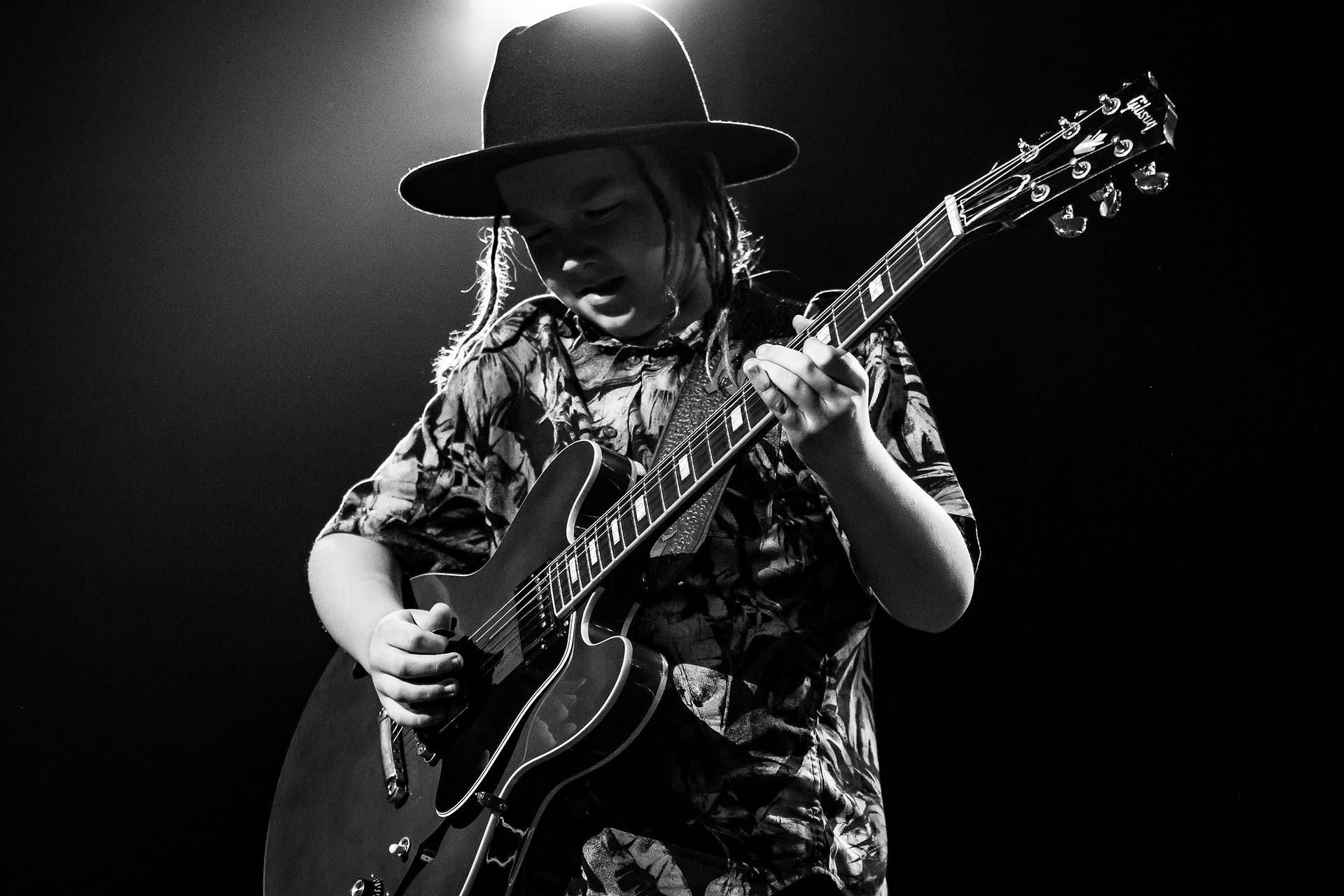 CONTACT | Taj Farrant Official