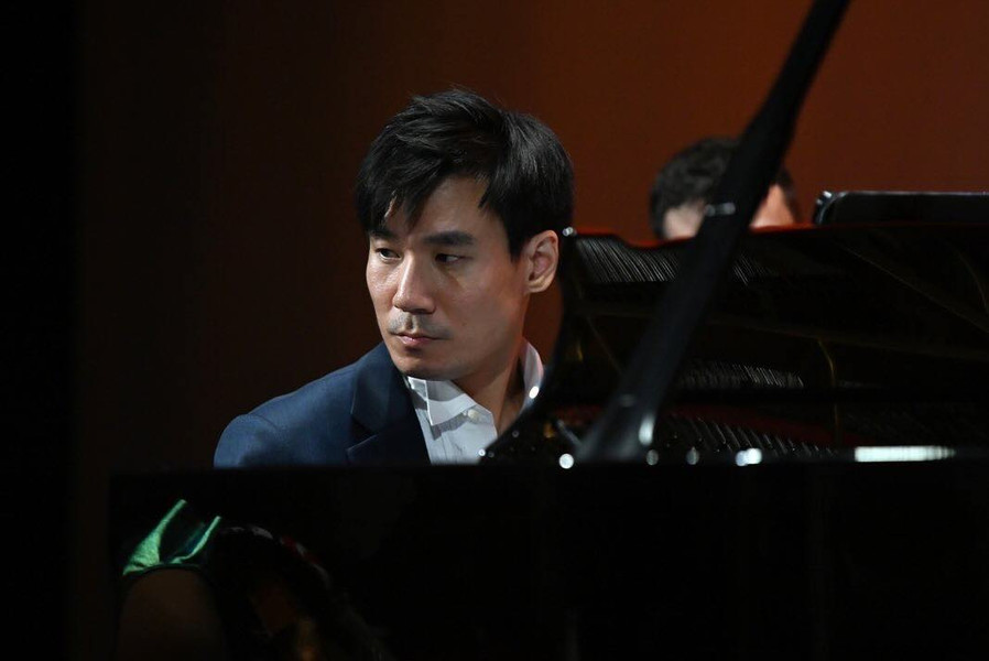 Gallery | Evan Wong Pianist Official Site - 汪奕聞