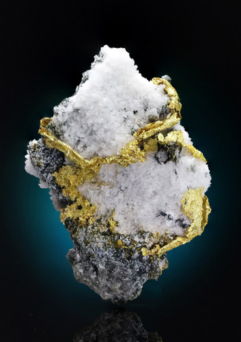 Leaf Gold on Quartz Matrix- Red Lake Mine, Canada | StellarRite