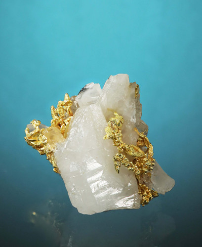 Spinel Twinned Native Gold Crystals on Quartz - Sonora Mexico | StellarRite
