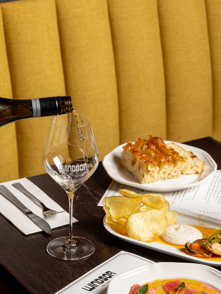 GALLERY | Windsor Wine Room