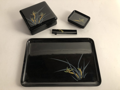 Lacquer Plates (set of eight) [DW-P 164] | Kyoto Art & Antiques