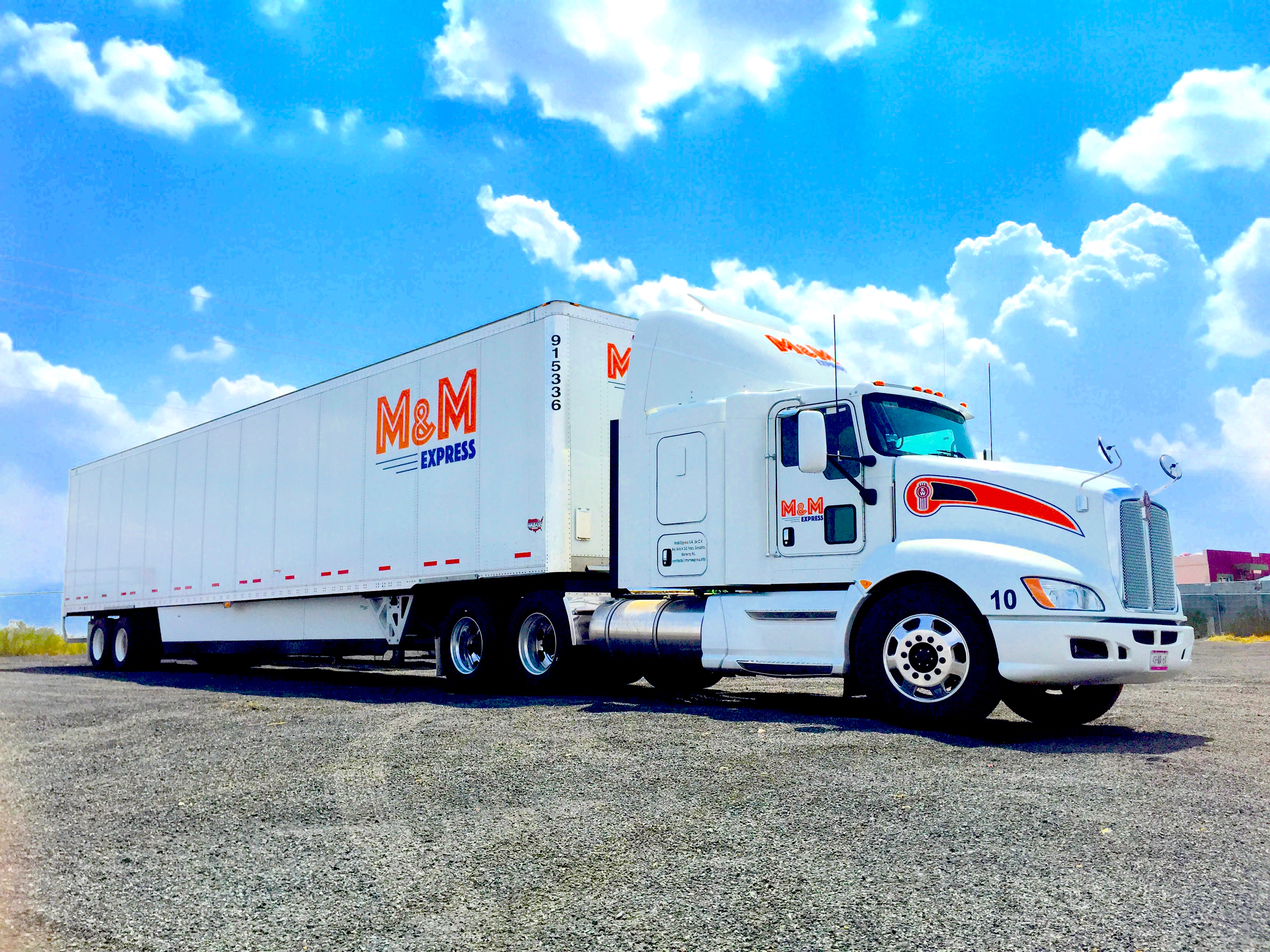 Transportes Carga Terrestre Caja Seca 53" | Nuevo León | M&M Express