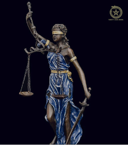 DIOSA THEMIS Ó FEMIDA: