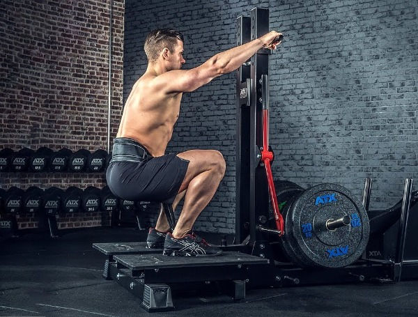 EXERCICE CUISSE : LE SQUAT EST-IL INDISPENSABLE