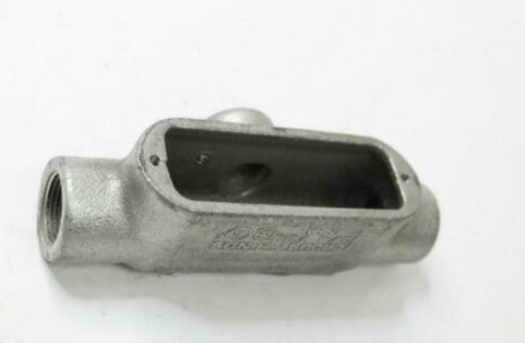 Crouse-Hinds Form 8 Iron Conduit Body 3/4" T28 | Montana Automation